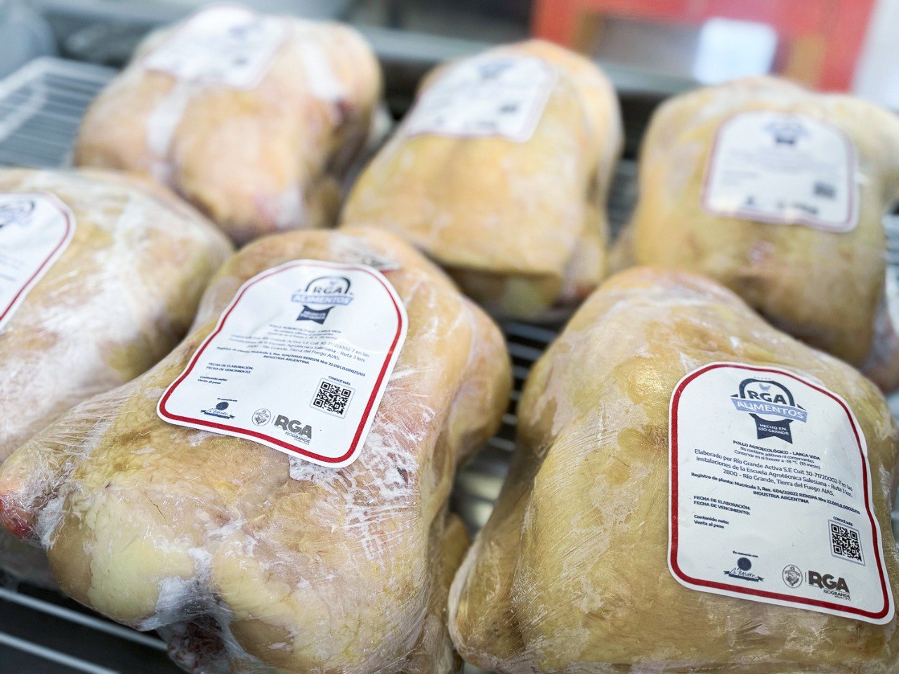 ‘RGA Alimentos’ lanza su nueva línea “Pollo larga vida” en carnicerías ...